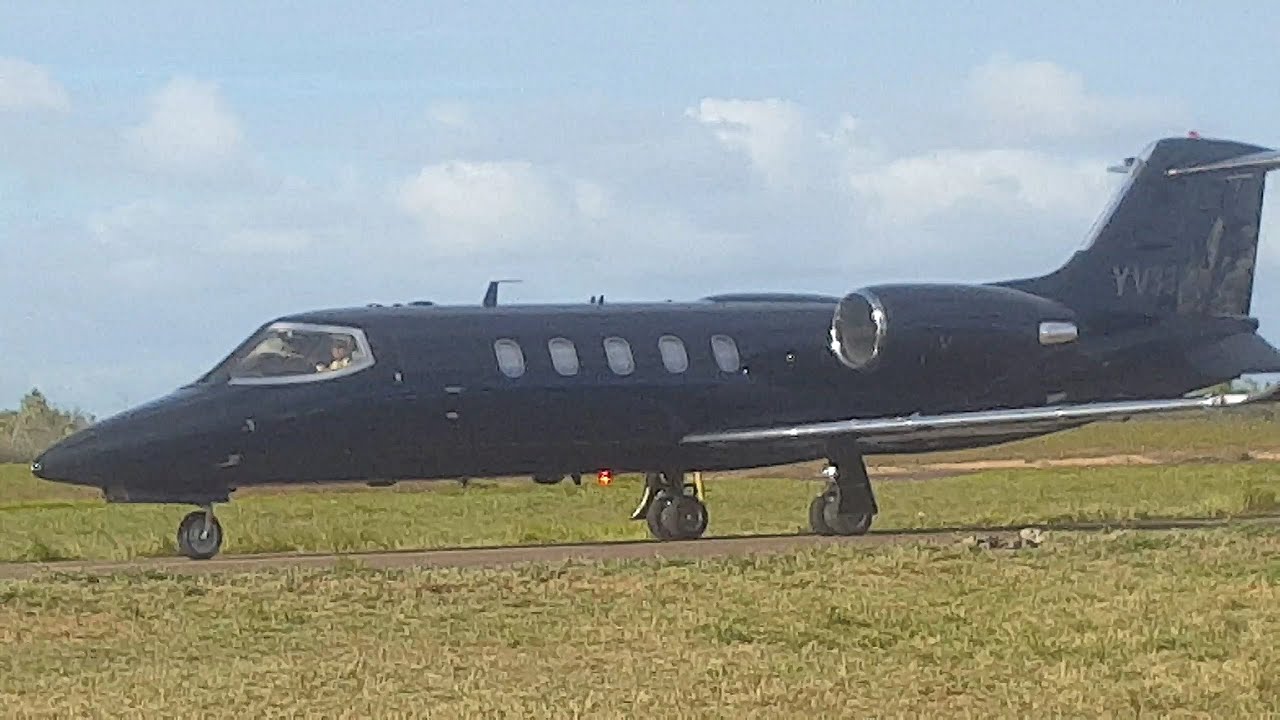 Learjet 31A Black YV3382 Takeoff de Pto Ordaz - YouTube