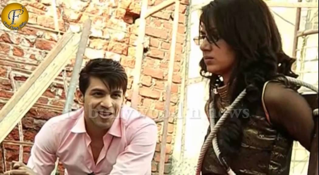 Pragya Kidnapped in Serial 'Kumkum Bhagya' On location - YouTube