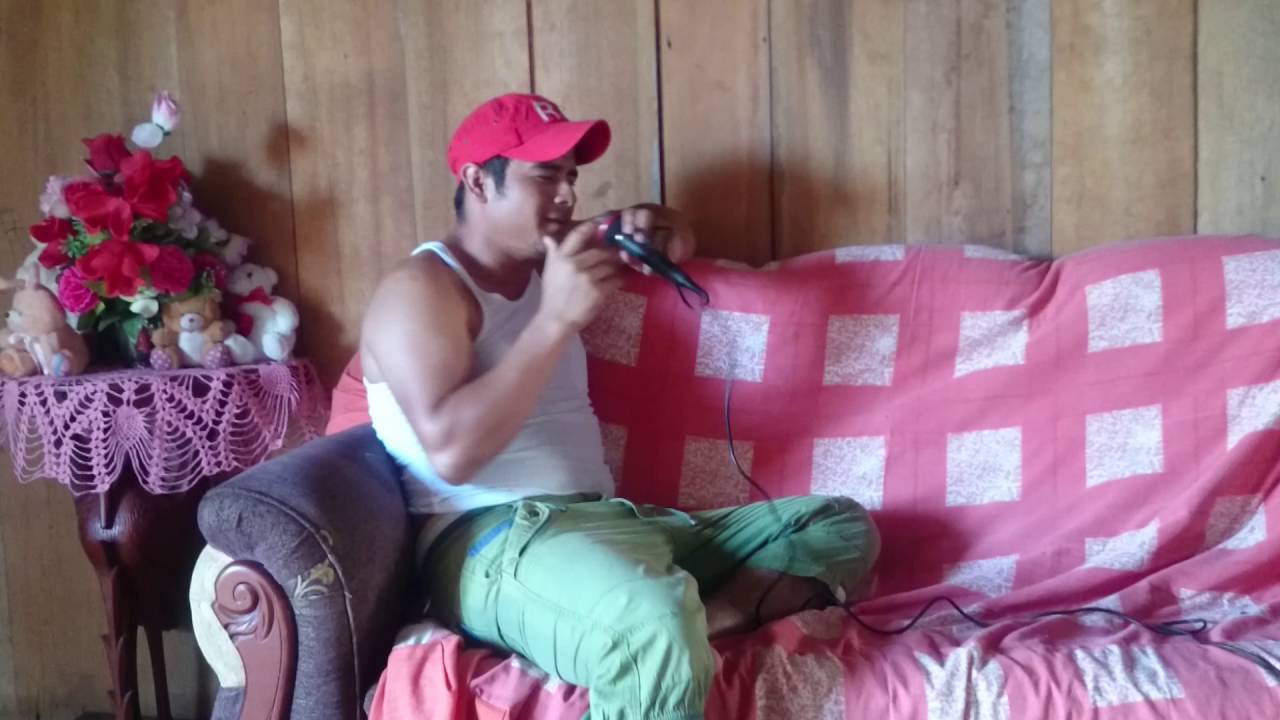 La chica de ayer en la voz de Geovanny vega castillo - YouTube