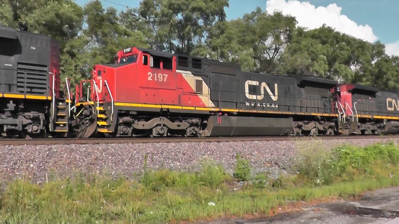 NS 8370 Eastbound Elkhart, IN RS3L Horn - YouTube