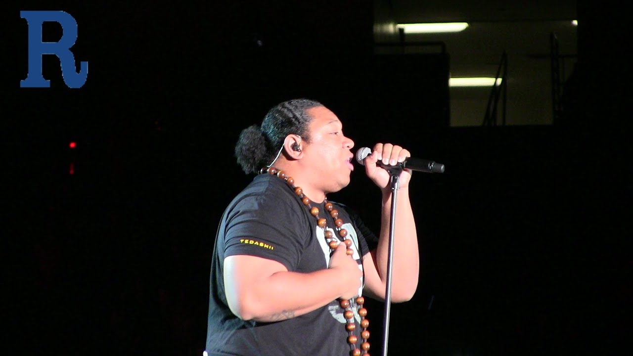 Tedashii performing live at The Roadshow 2015 - YouTube