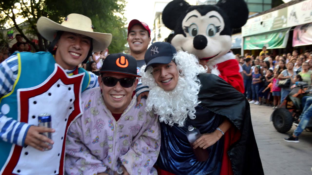 DÍA DE LOS LOCOS EN IGUALA - YouTube