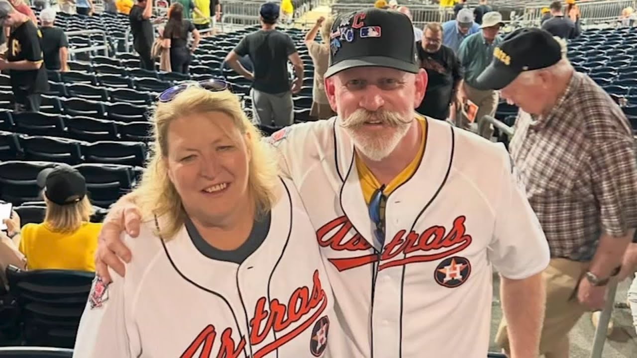 Astros fans complete epic journey to all 30 MLB parks in 30 days - YouTube