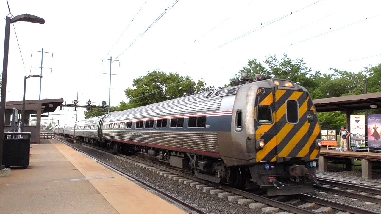 Rush Hour at North Elizabeth Train Station NJ - Part 2 - YouTube