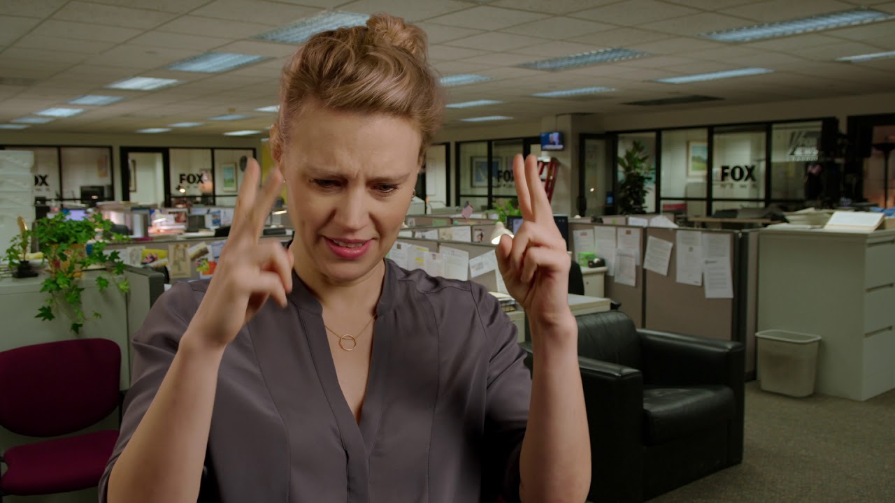 Bombshell Itw Kate McKinnon (official video) - YouTube
