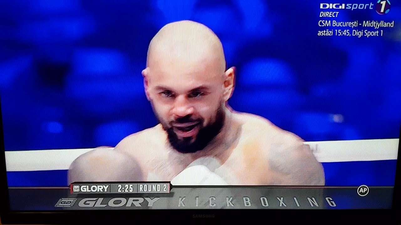 Glory 51 - Badr Hari vs. Hesdy Gerges - YouTube