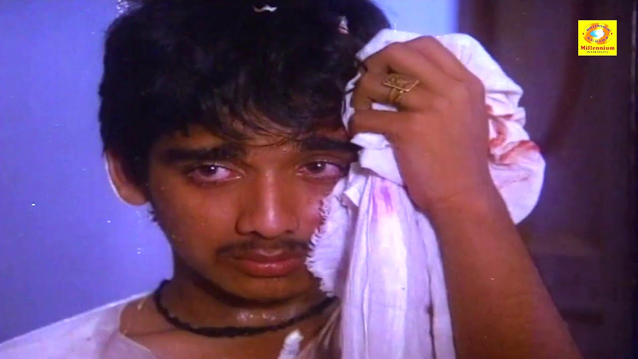 ഇതൊക്കെയാണോടാ നിൻ്റെയൊക്കെ റാഗിങ്...വിനോദമെന്ന് പറഞ്ഞാൽ അക്രമമല്ല ...