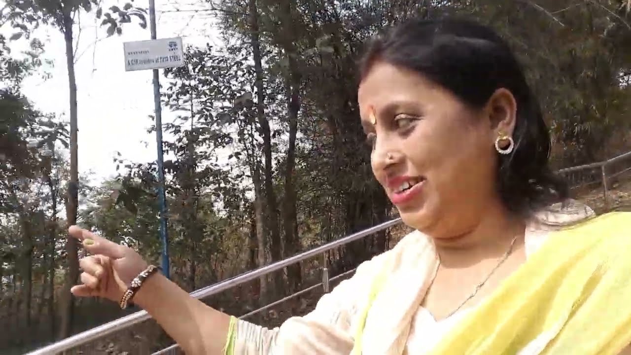 পাহাড়ী মন্দিরটাতে গেলাম আজ সবাই মিলে কি অপুর্ব প্রাকীতিক সৌন্দর্য ...