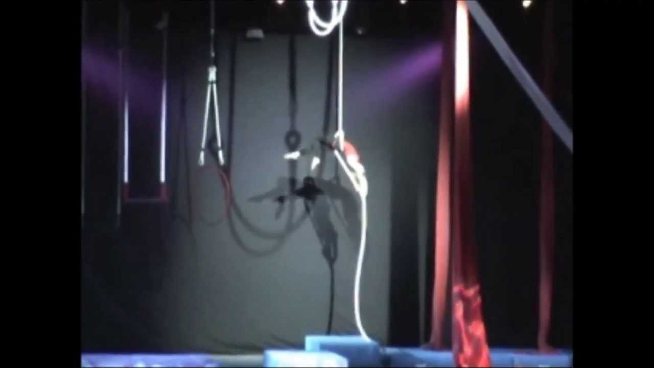 Elena Ravaioli corda tela trapezio 2013 - YouTube