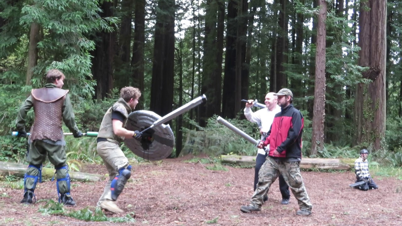 Boffer War's - YouTube