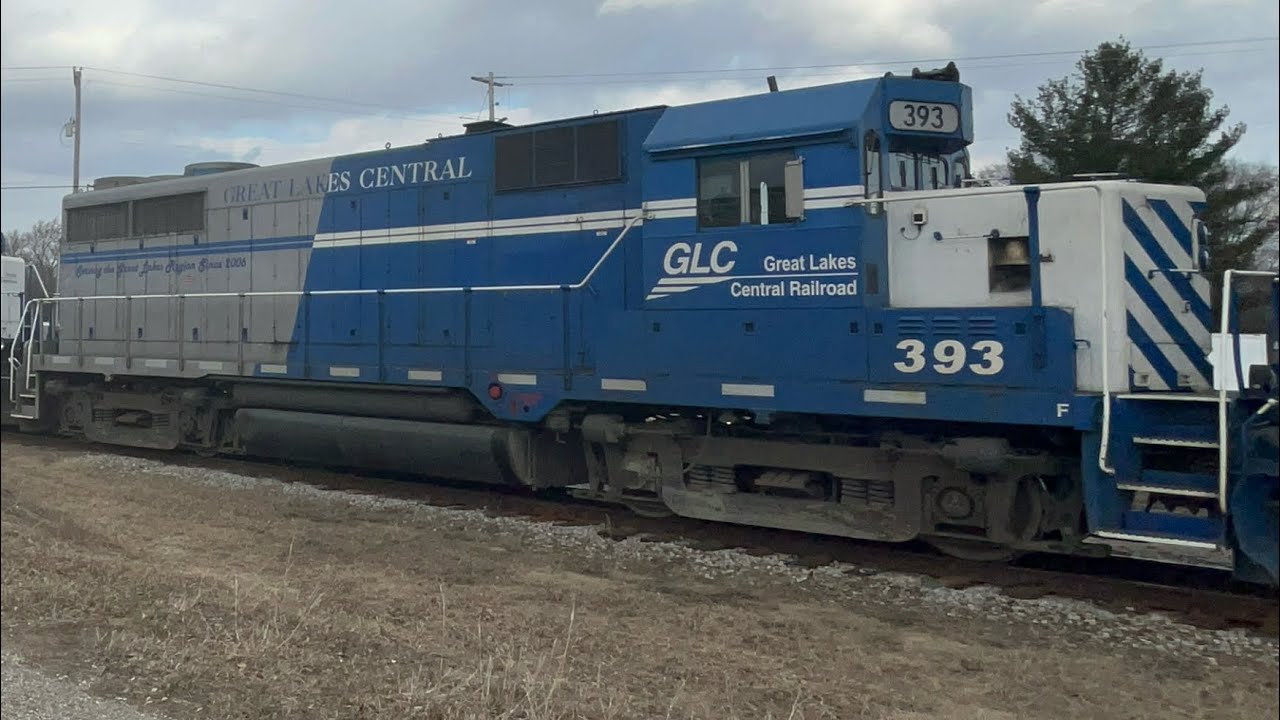 GLC Great Lakes central railroad departing Clare - YouTube
