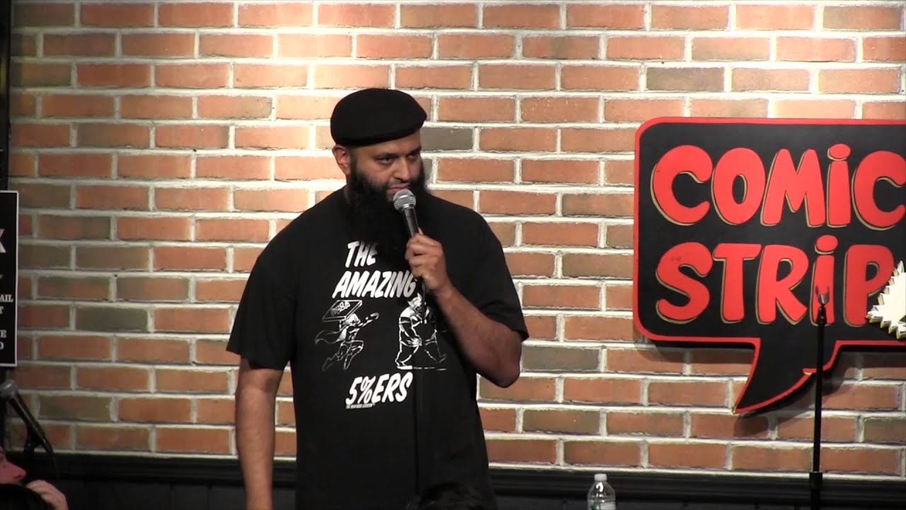 Flying While Muslim ~ standup comedian Azhar Usman - YouTube