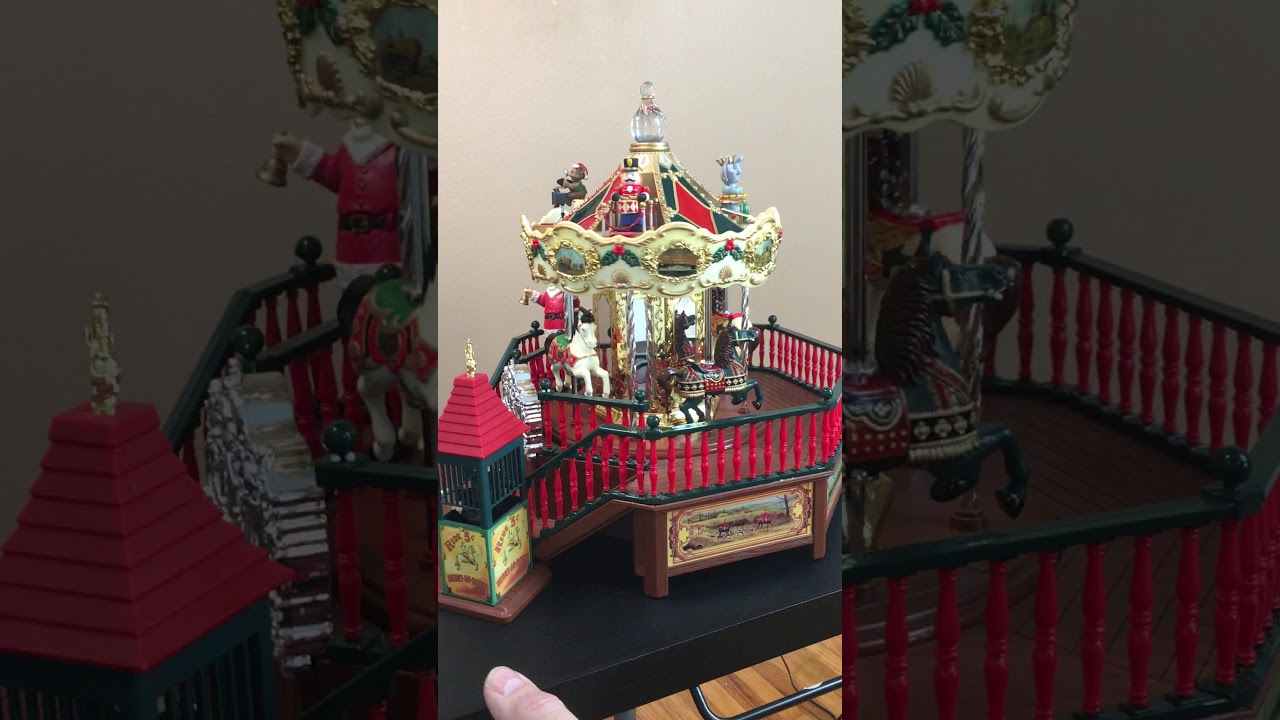 Vintage Maisto 'Santa's Carousel Park' (long clip) - YouTube