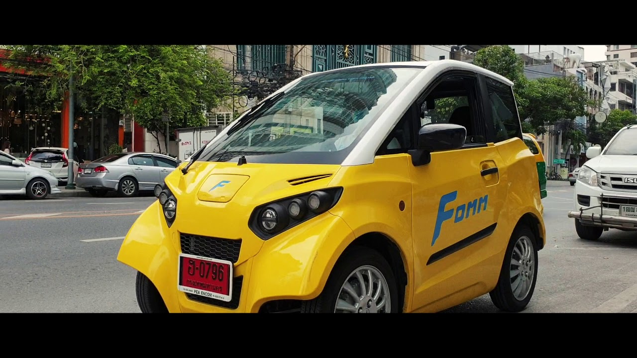 How to Drive FOMM One - YouTube