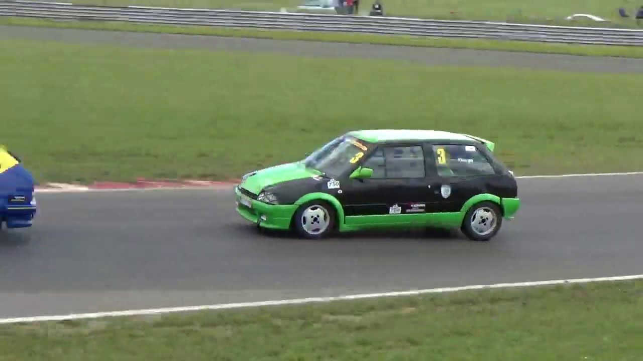Classic Stock Hatch Championship Race 2 Snetterton - YouTube
