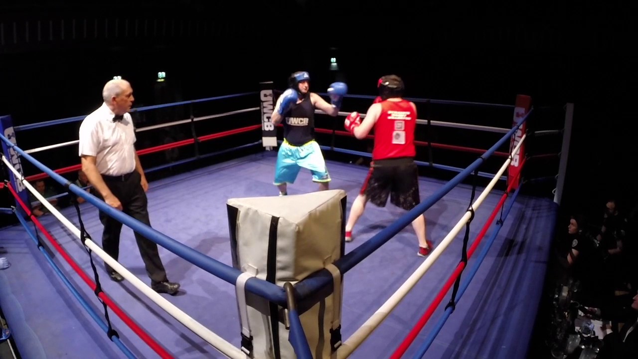 Ultra White Collar Boxing | Scunthorpe | Dnny Willerton VS Matt Ashley ...
