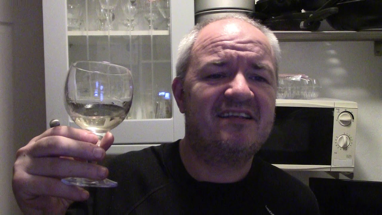 Spirits - Review #989 - Ron Rumbero 3 Year Old Golden Rum - YouTube