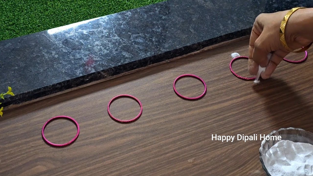 4 Beautiful Border Rangoli Designs. Door side rangoli. Kolam border ...