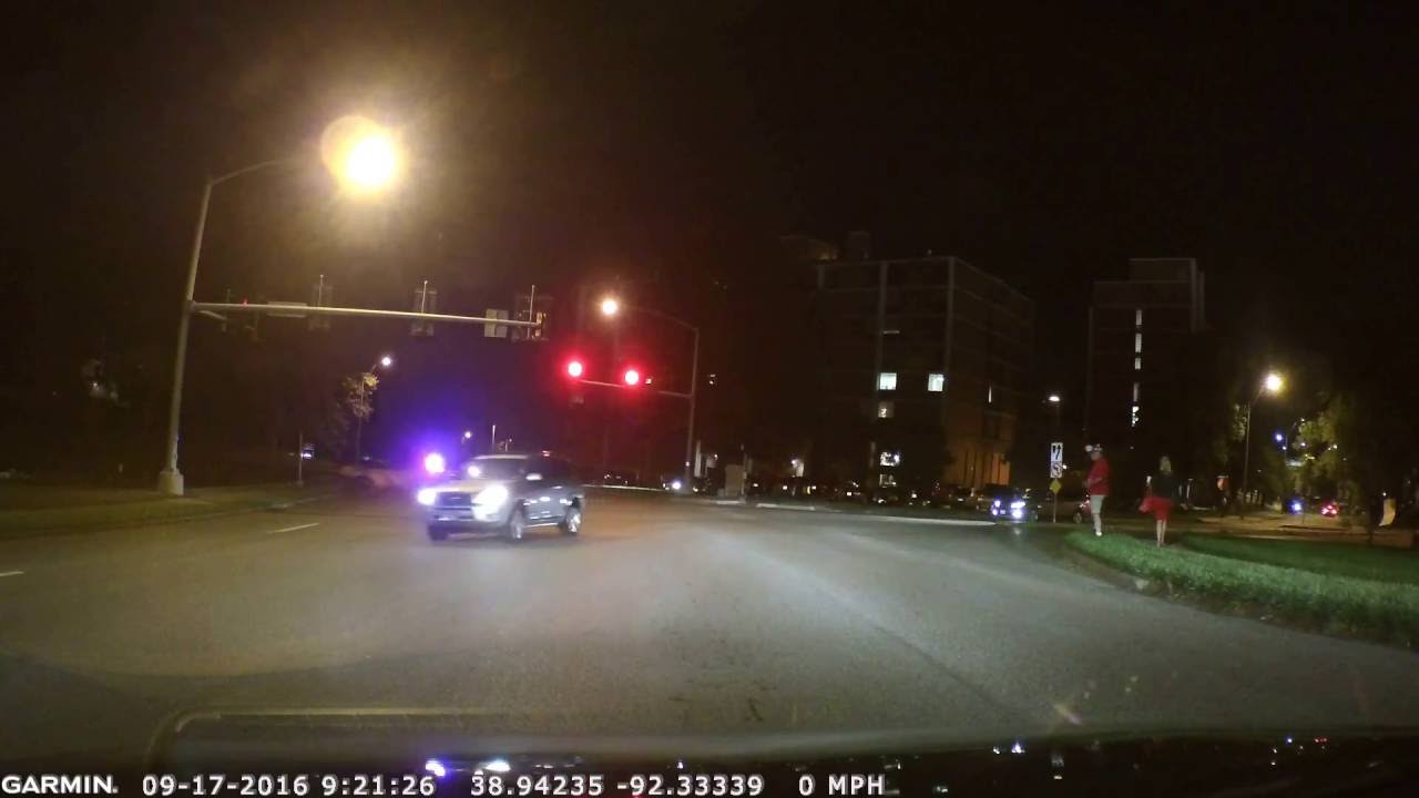 Car Runs Red Light in Front of Cop - YouTube