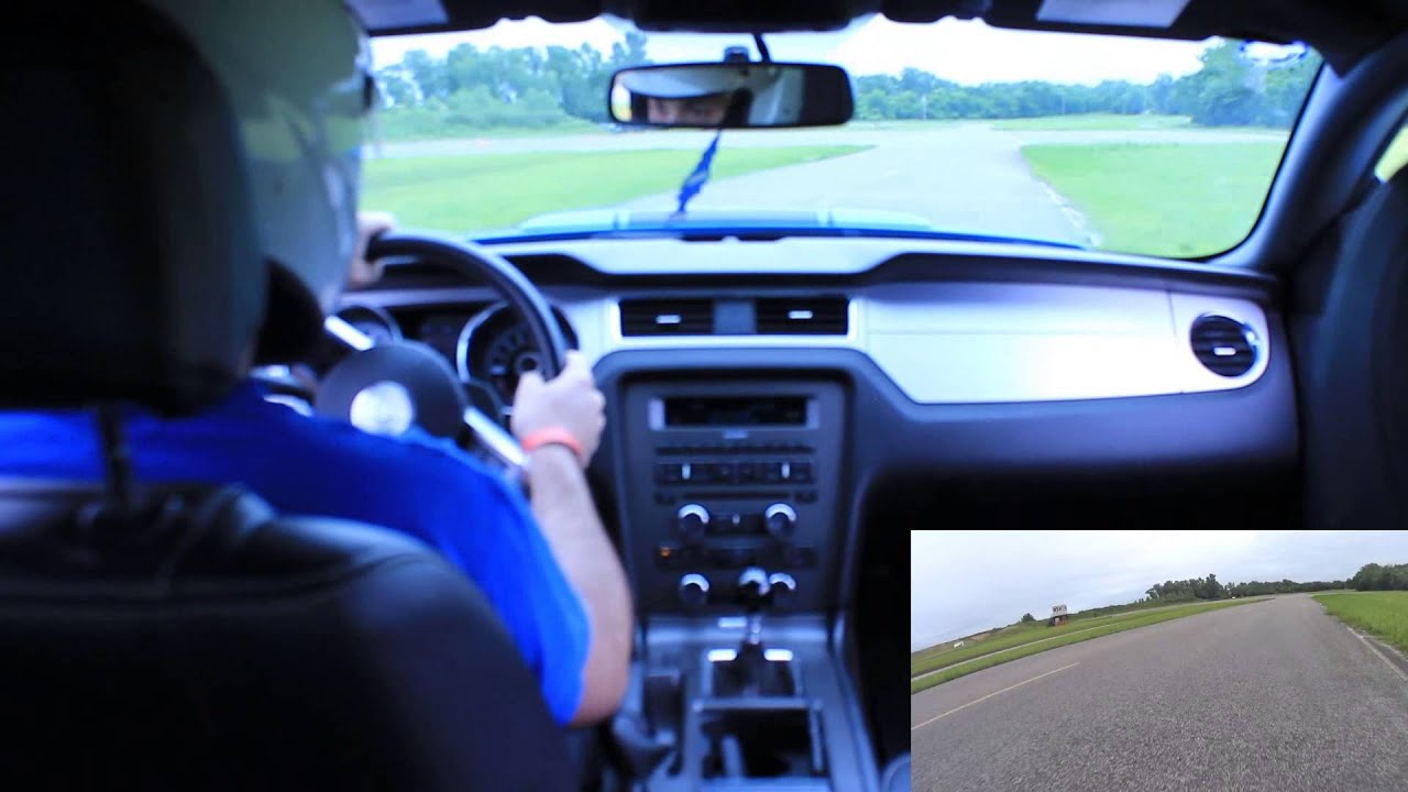 Practice lap track day Mustang 2013 5.0 - YouTube