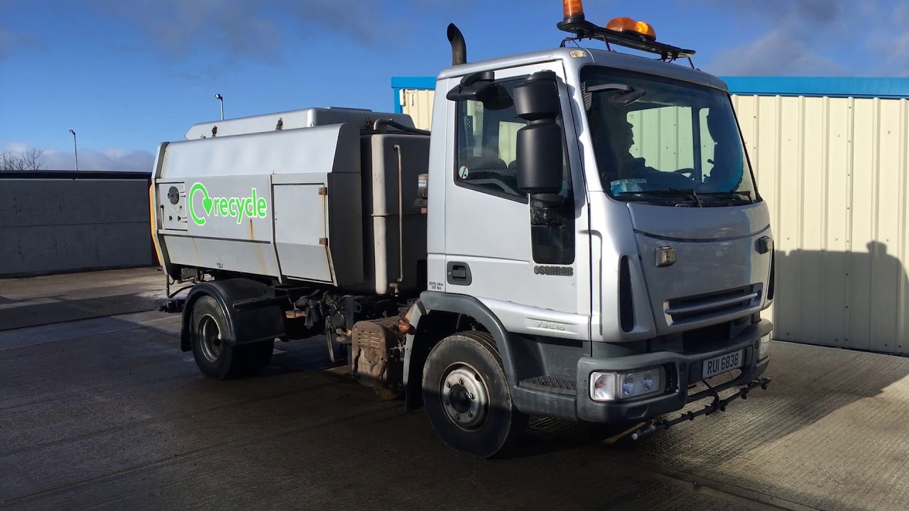IVECO Scrab Road Sweeper - YouTube