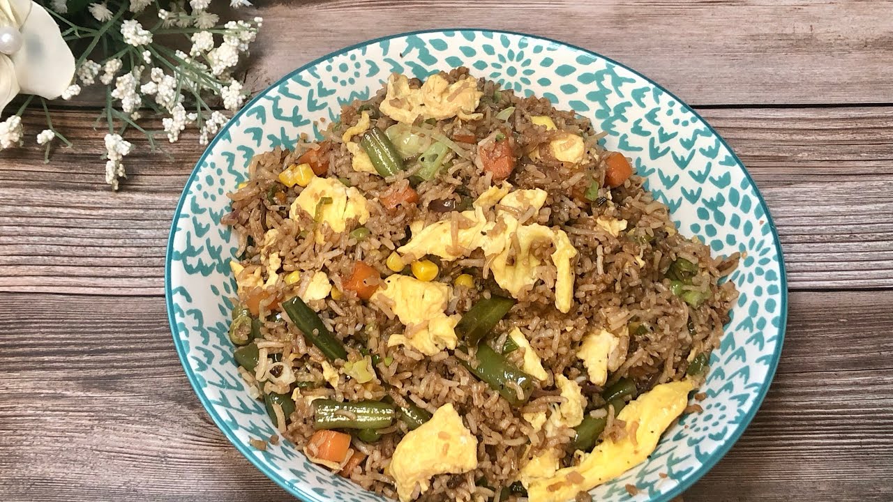 Have left over rice‼️ Make delicious Egg Fried Rice🍚 super quick & easy ...