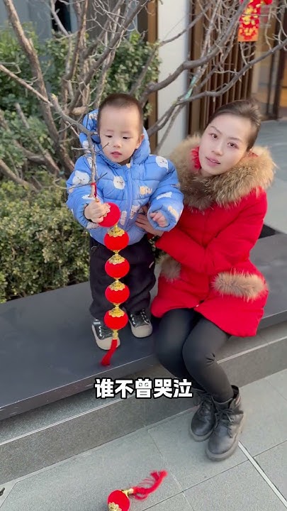 生活不易，90后宝妈一手带两娃，背后的心酸劳累谁知道啊🥺 爱唱歌的露西卡 谁都不容易 歌曲谁都不容易 Youtube