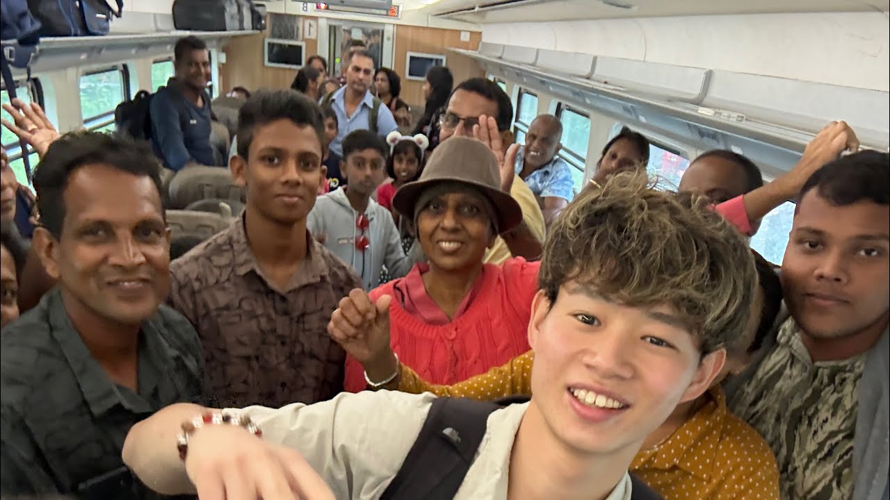 Jappeku Rambari sinduwa. (ජප්පෙක්ගෙ රම්බරි සිංදුව) -Japanese guy sings ...