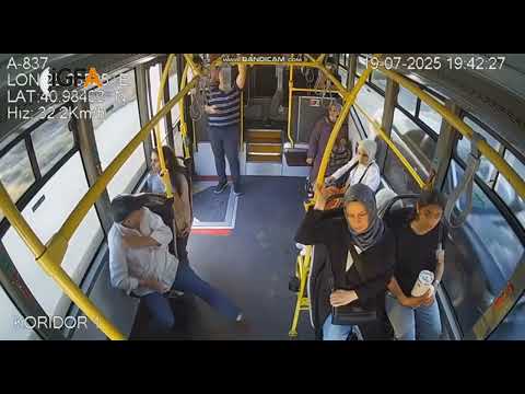 İETT şoförü hastalanan yolcuyu acile yetiştirdi