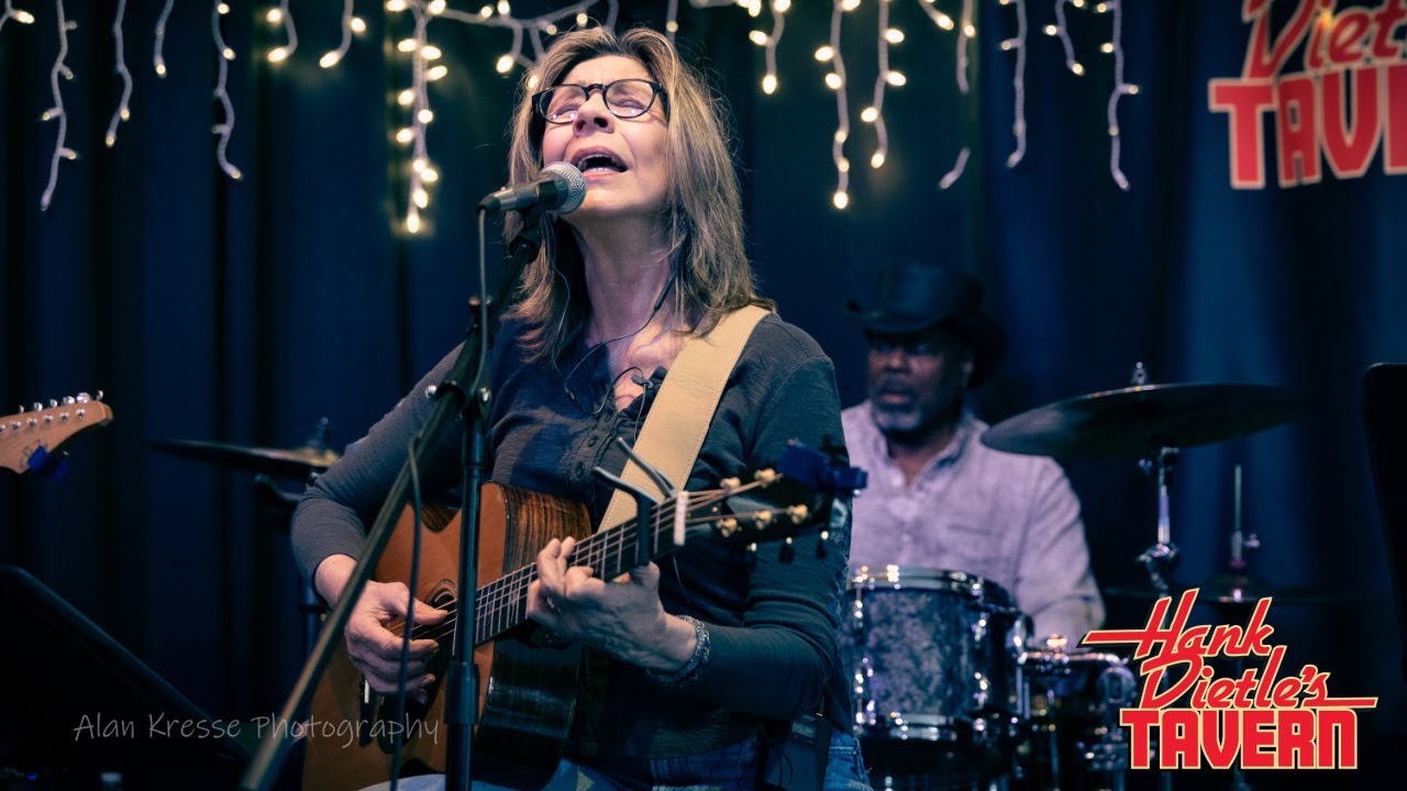 Mary Ann Redmond Band - "Coyote" - YouTube