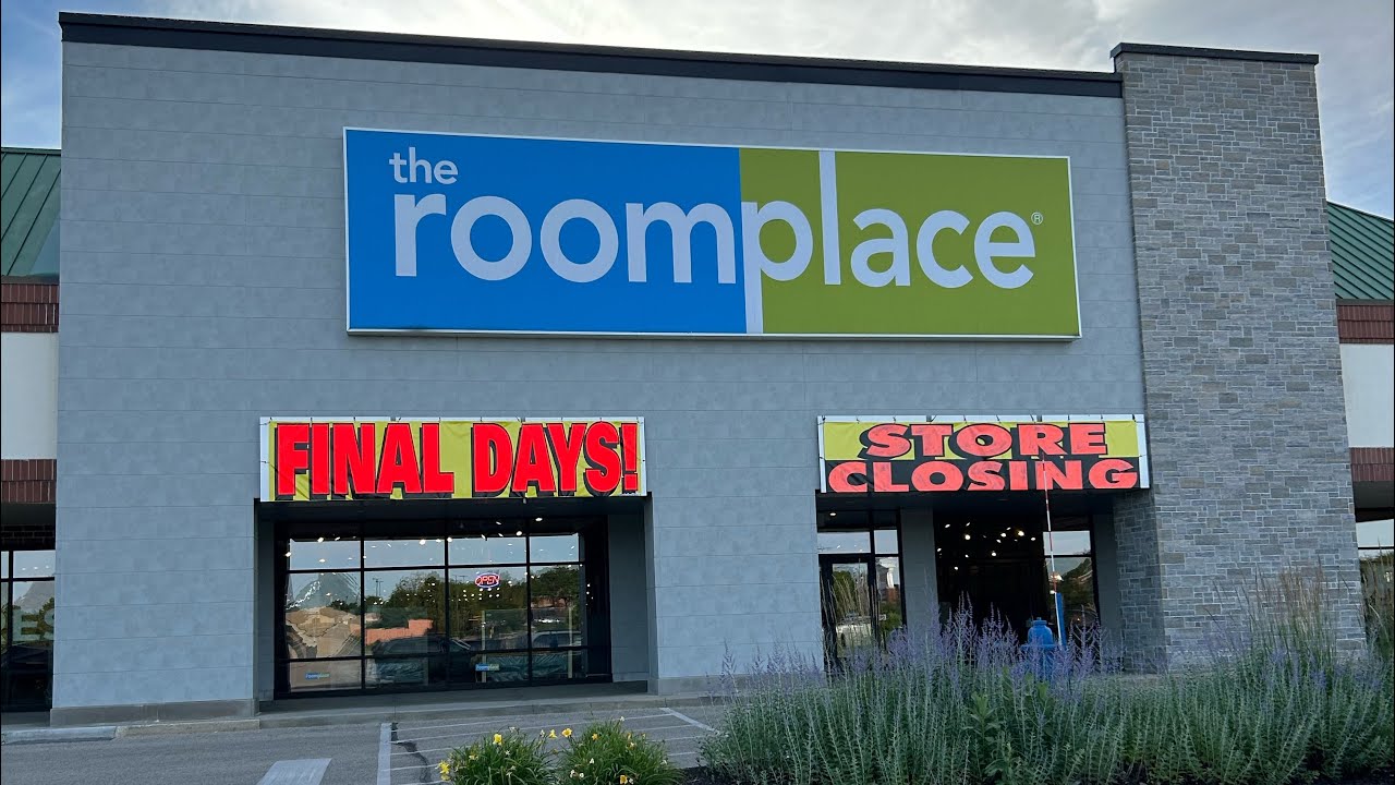 The Room Place Kenosha Closing Tour - YouTube