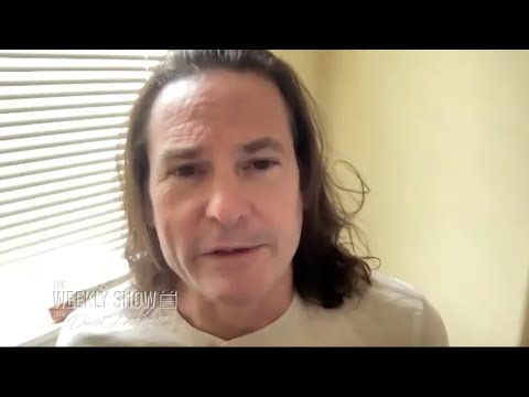 Henry Thomas on early life and unlikely journey to playing Elliot in ...