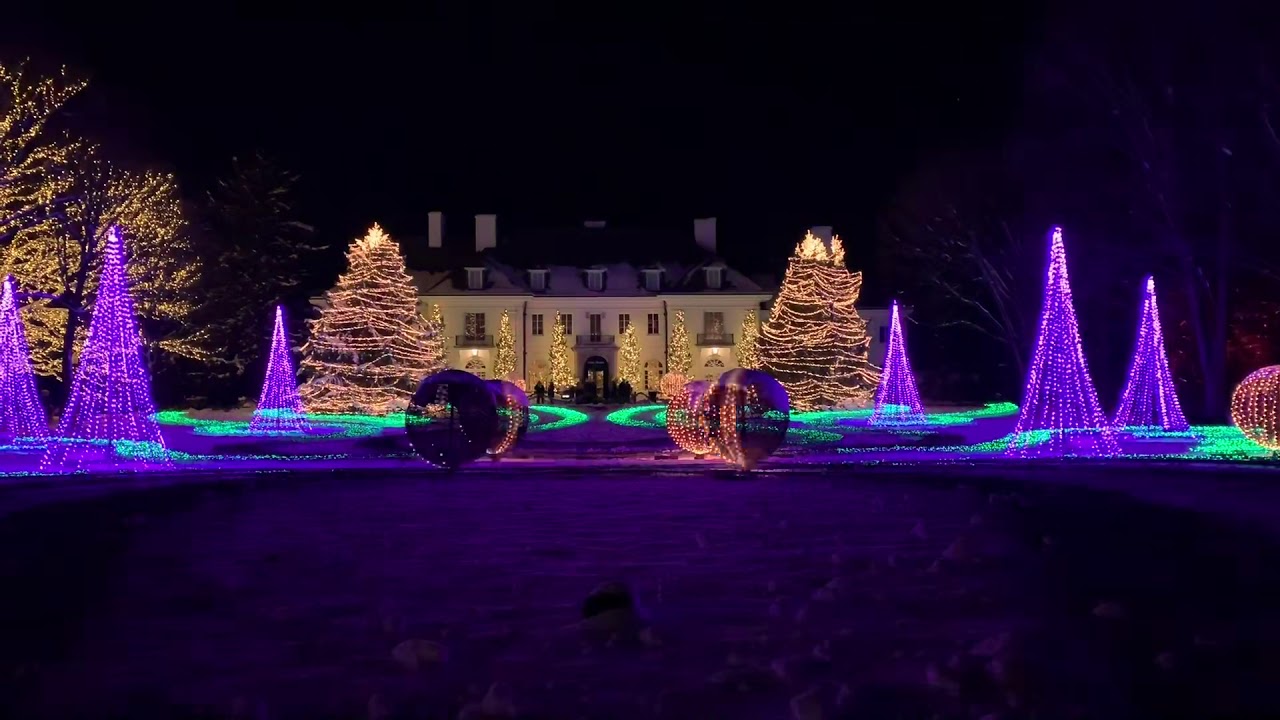 Christmas light show at the IMA - YouTube