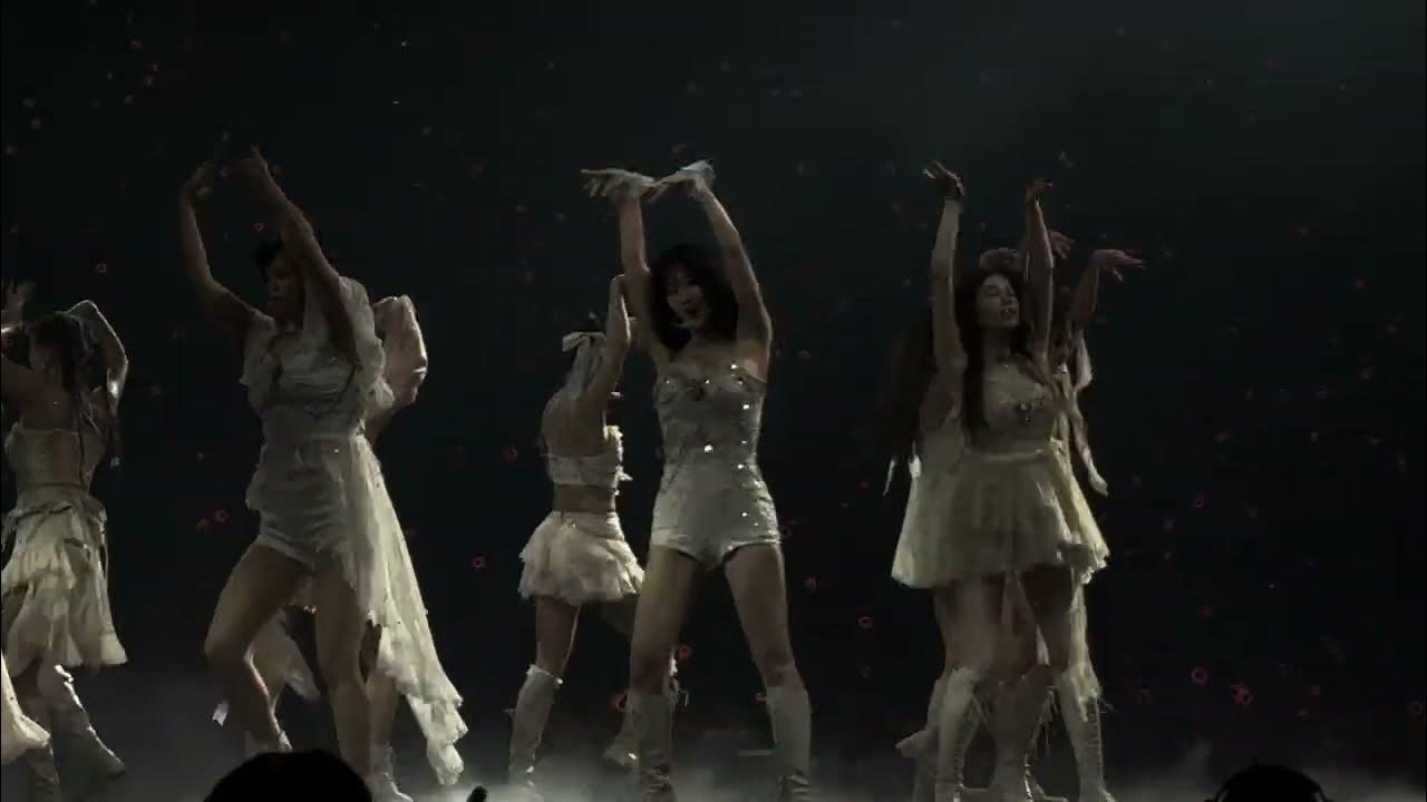 230702 [4K 60 FPS] Twice (트와이스) - 'Fancy' FANCAM [READY TO BE 5TH WORLD TOUR IN TORONTO] - YouTube