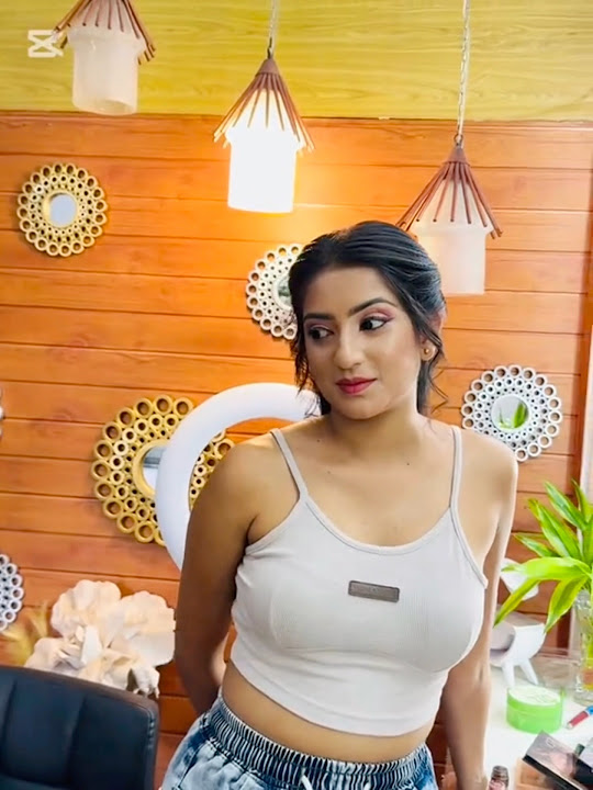 Nimnavi with new makeup 💄 - YouTube