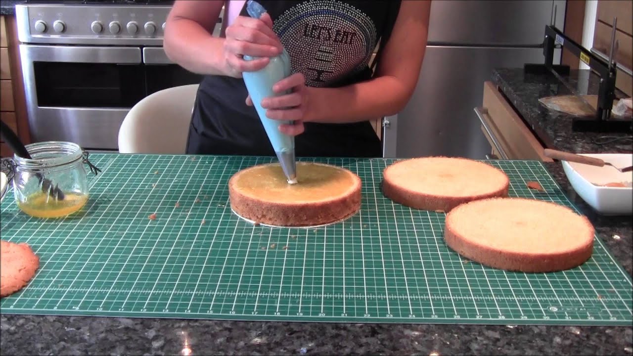 How to split and fill a cake using an AGBAY Cake Leveller by Let's Eat ...