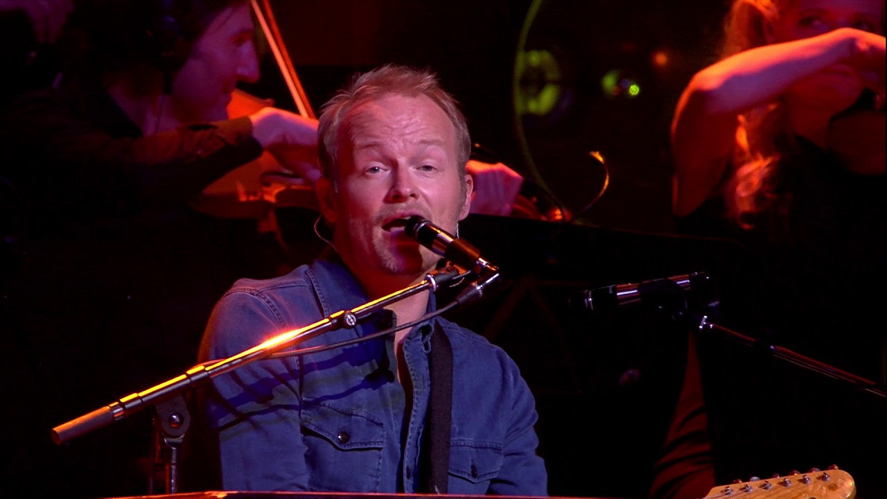 The Analogues perform Abbey Road by The Beatles - YouTube