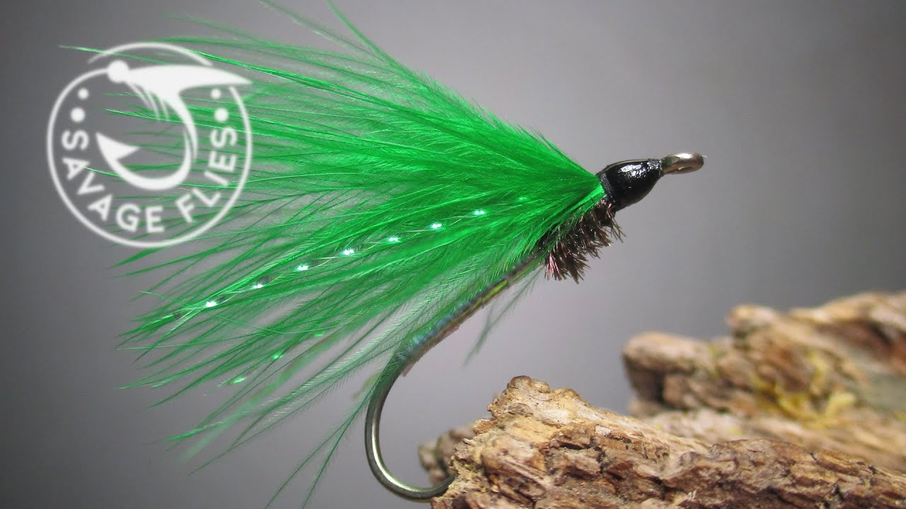 Forgotten fly? The flashy KC Special (micro streamer) - YouTube