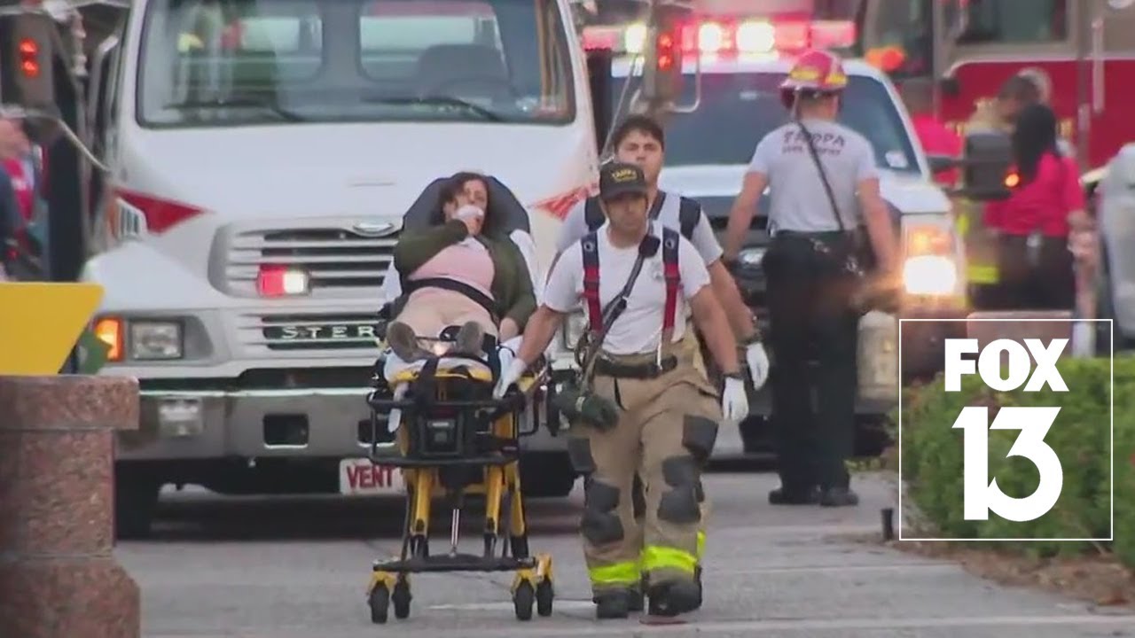 Fire forces Florida hotel to evacuate - YouTube