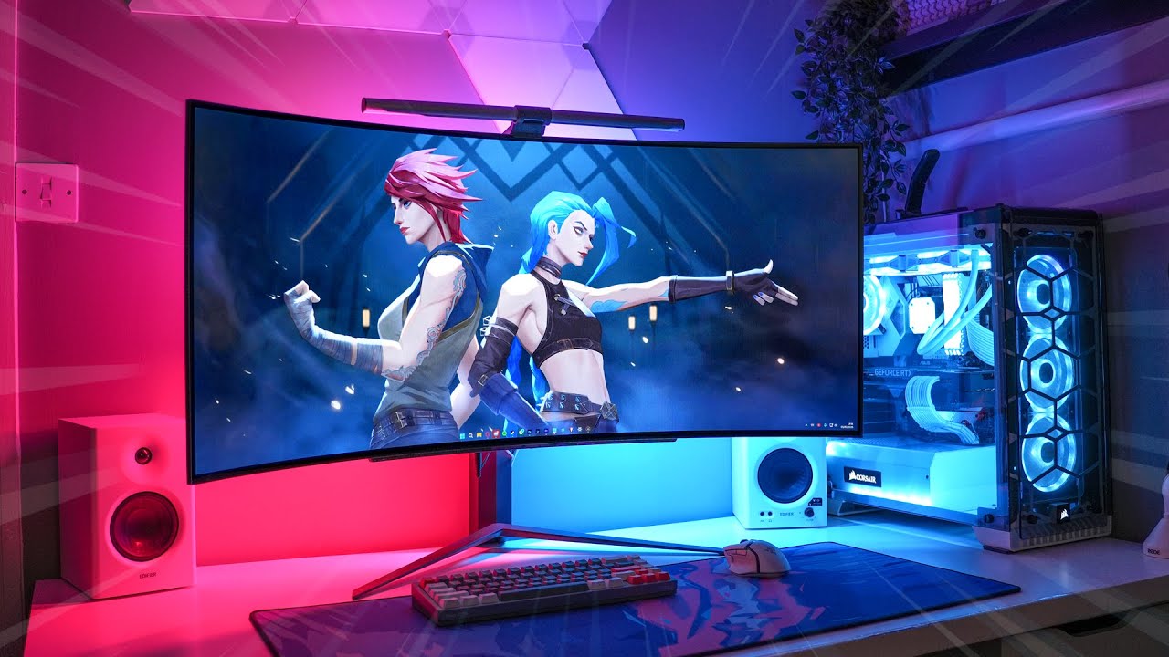 How to make an IMMERSIVE Desk / Gaming Setup! - YouTube