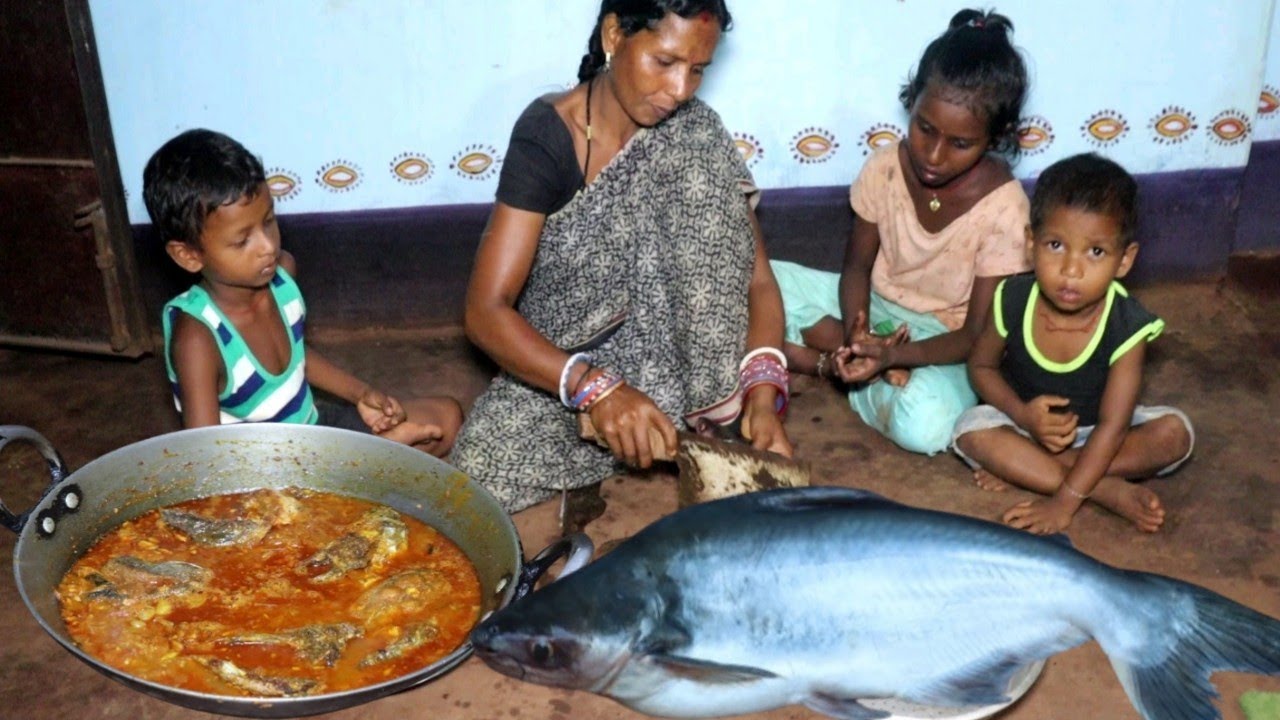 Big Jalanga Fish Recipe || Fish Masala Curry || Cooking And Eating ...