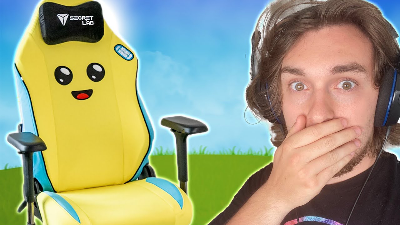 Unboxing Fortnite Secretlab Titan Evo chair! - YouTube
