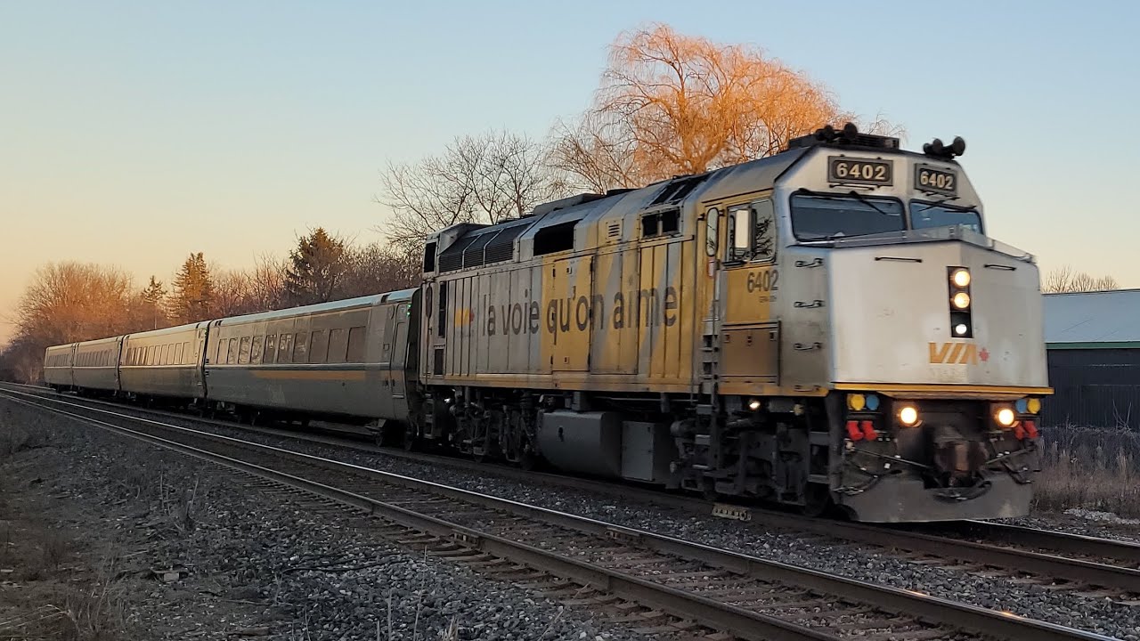 VIA 83 - 6402 In Lynden Ontario - YouTube