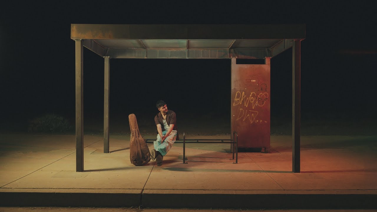 Kakalo - Tierra Trágame (Visualizer) Acordes - Chordify