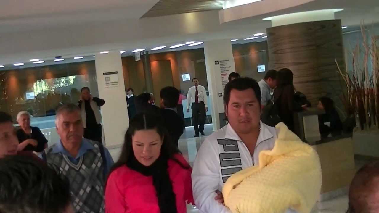 Cristobal y Ana María "La Guerrera" Torres presentan a su hijo ...