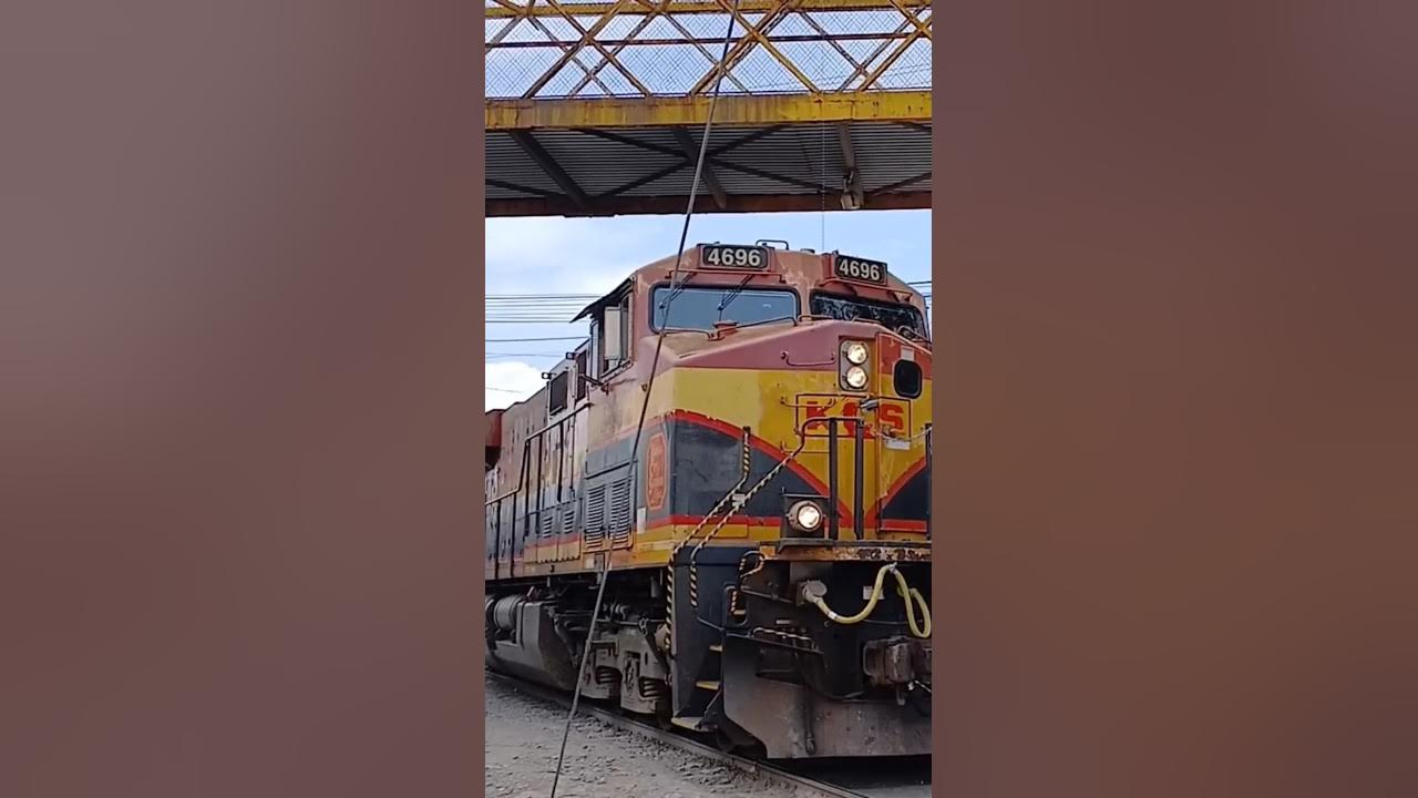 GRANO CPKC AL SUR KCSL 4696,KCSL 4112,CP 8743 LARGUISIMO #train#cpkc#kcsm#kcsl - YouTube