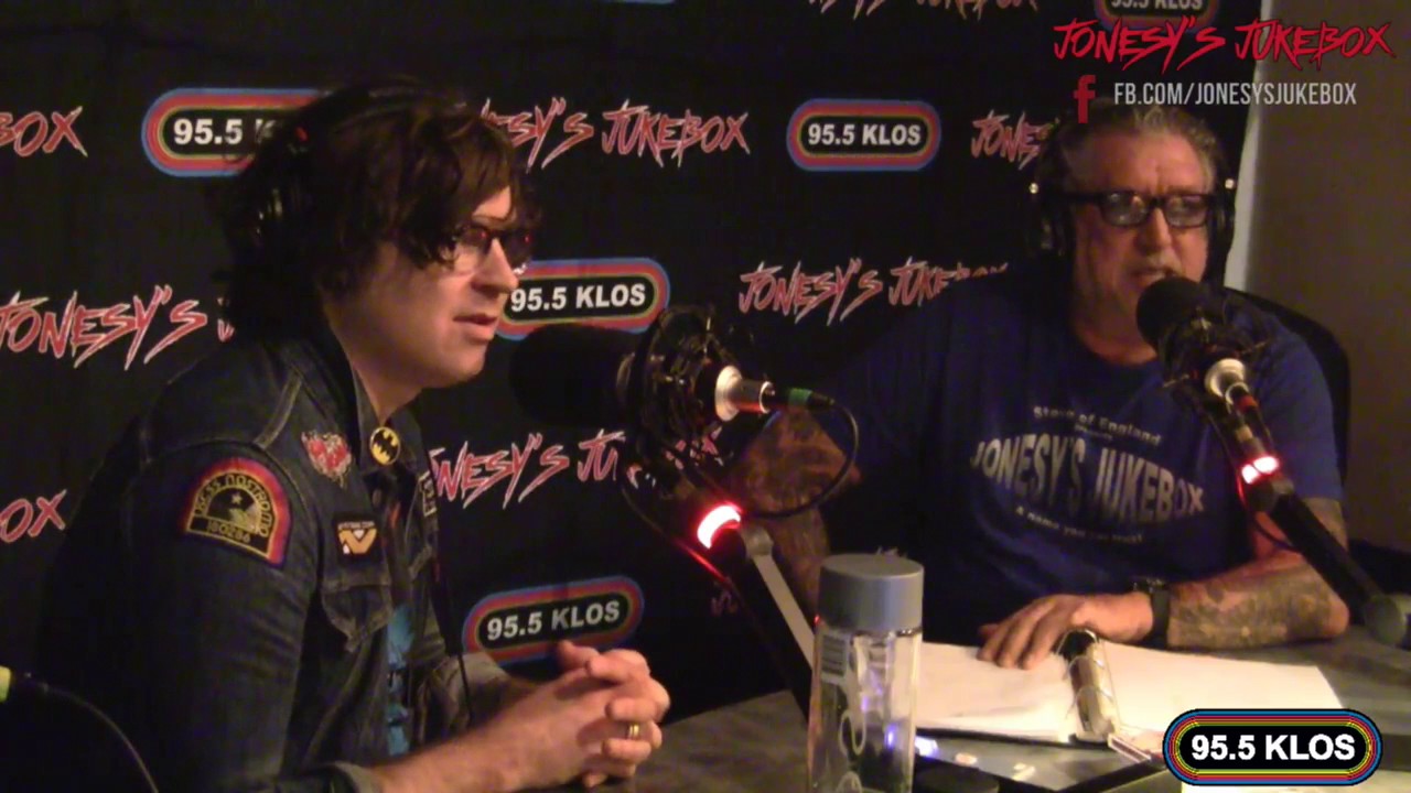 Ryan Adams in-studio on Jonesy's Jukebox - YouTube