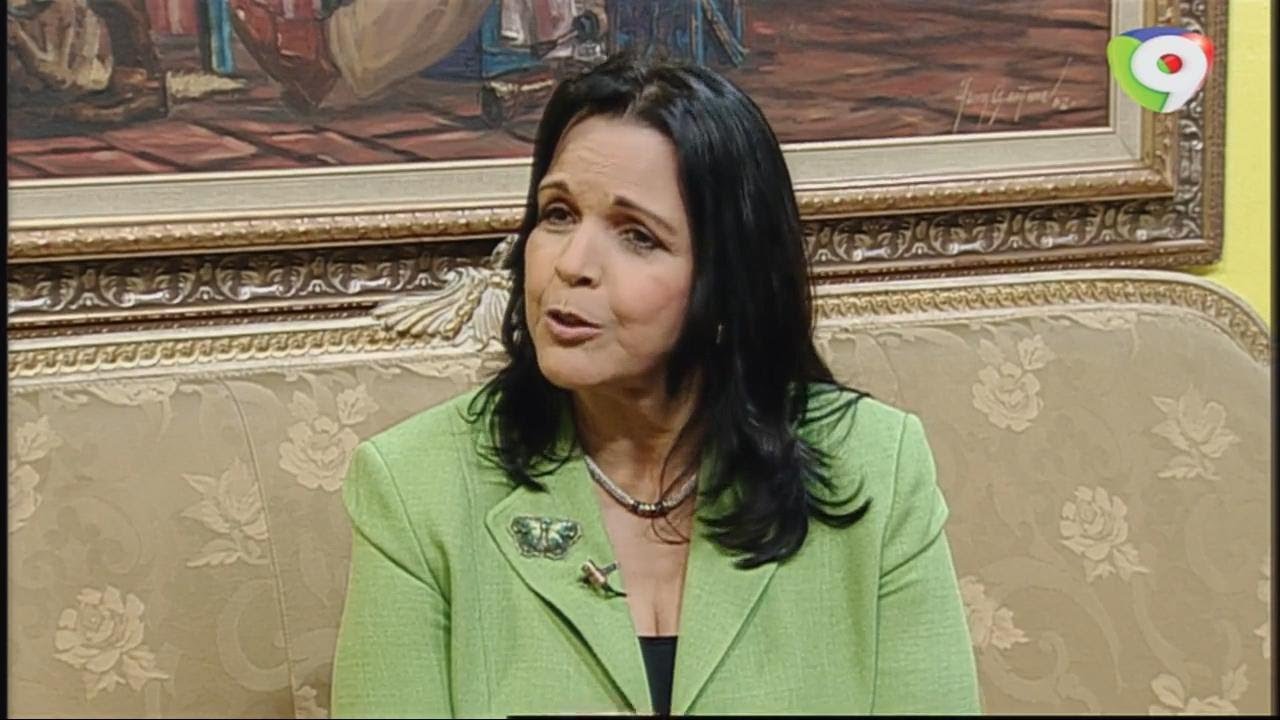 Entrevista a Minou Tavarez Mirabal (1/3) - Aeromundo - YouTube