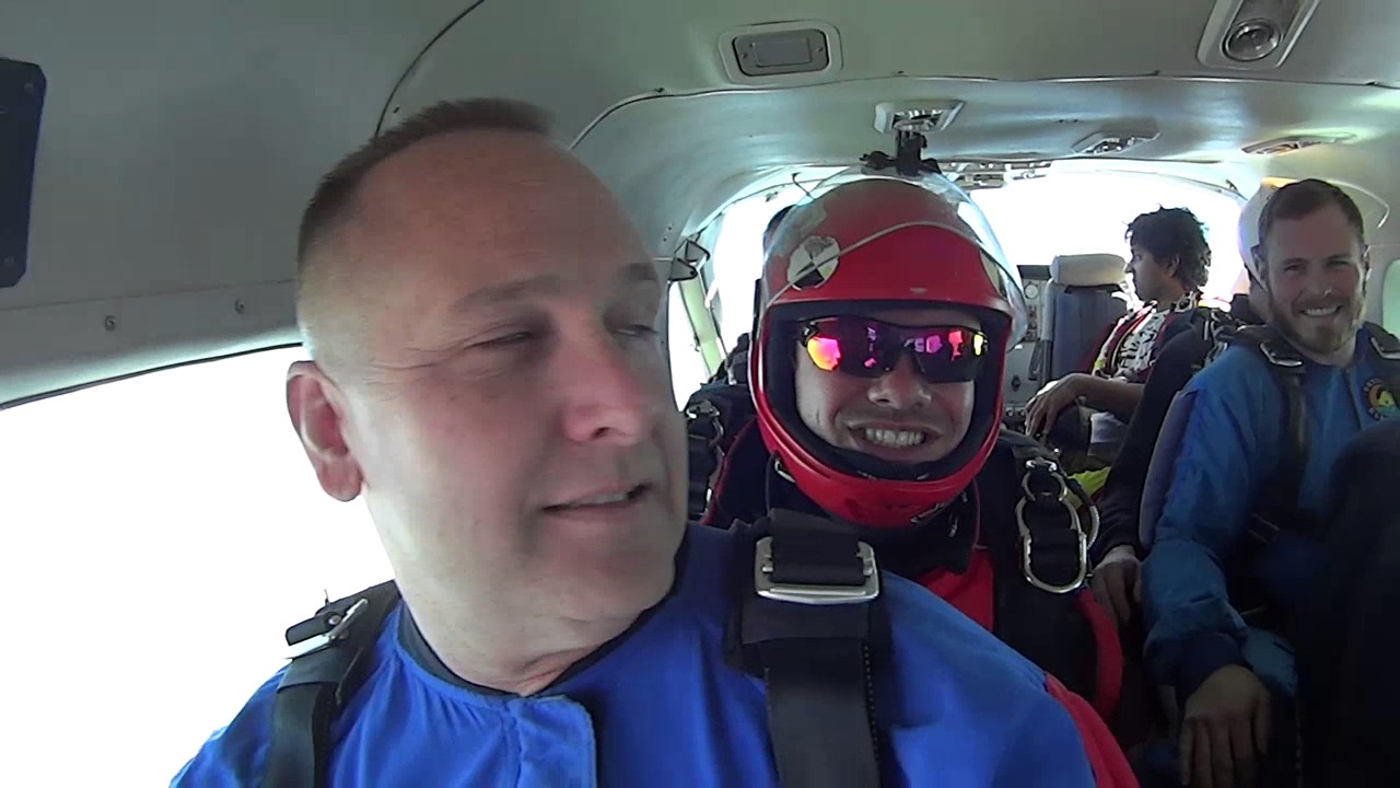 Craig Miller TandemSkydiving At Skydive Elsinore - YouTube
