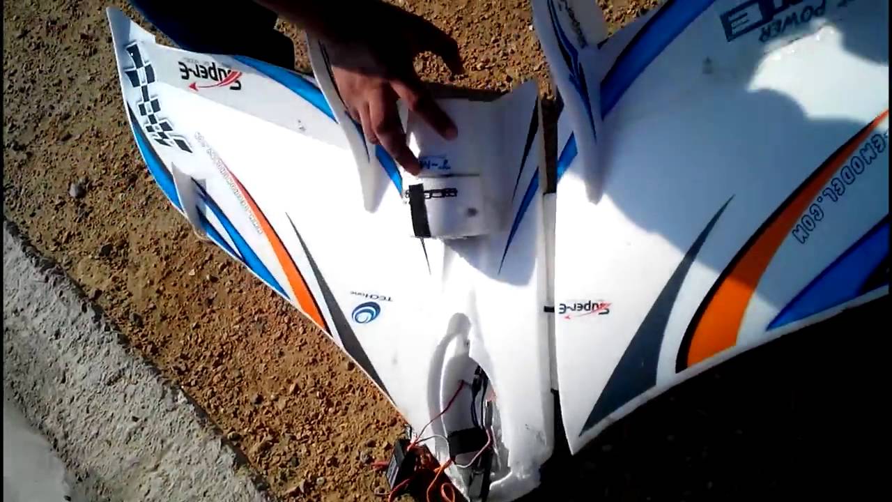 Delta wing EDF plane Maiden and Crash - Rc Pakistan - YouTube